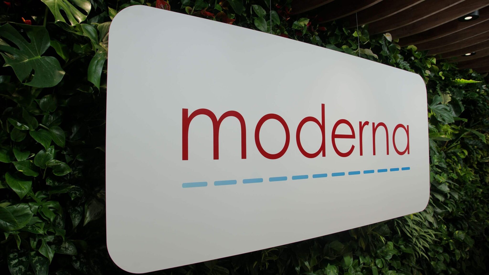 Moderna (MRNA) Stock Falls 9% After FDA Rejects Flu Vaccine Application ...