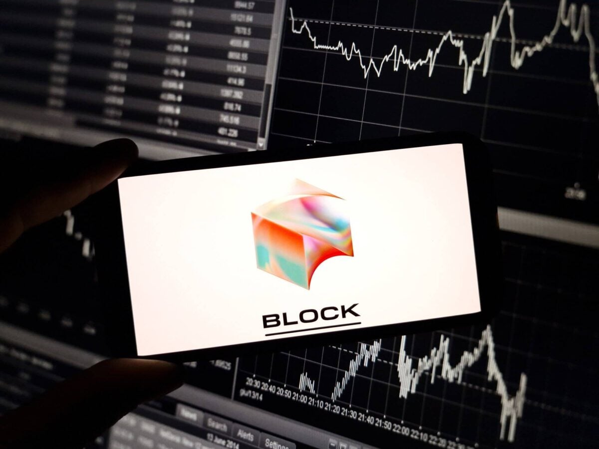 Block (XYZ) Shares Soar 31% Following Mass Workforce Reduction of 4,000 ...