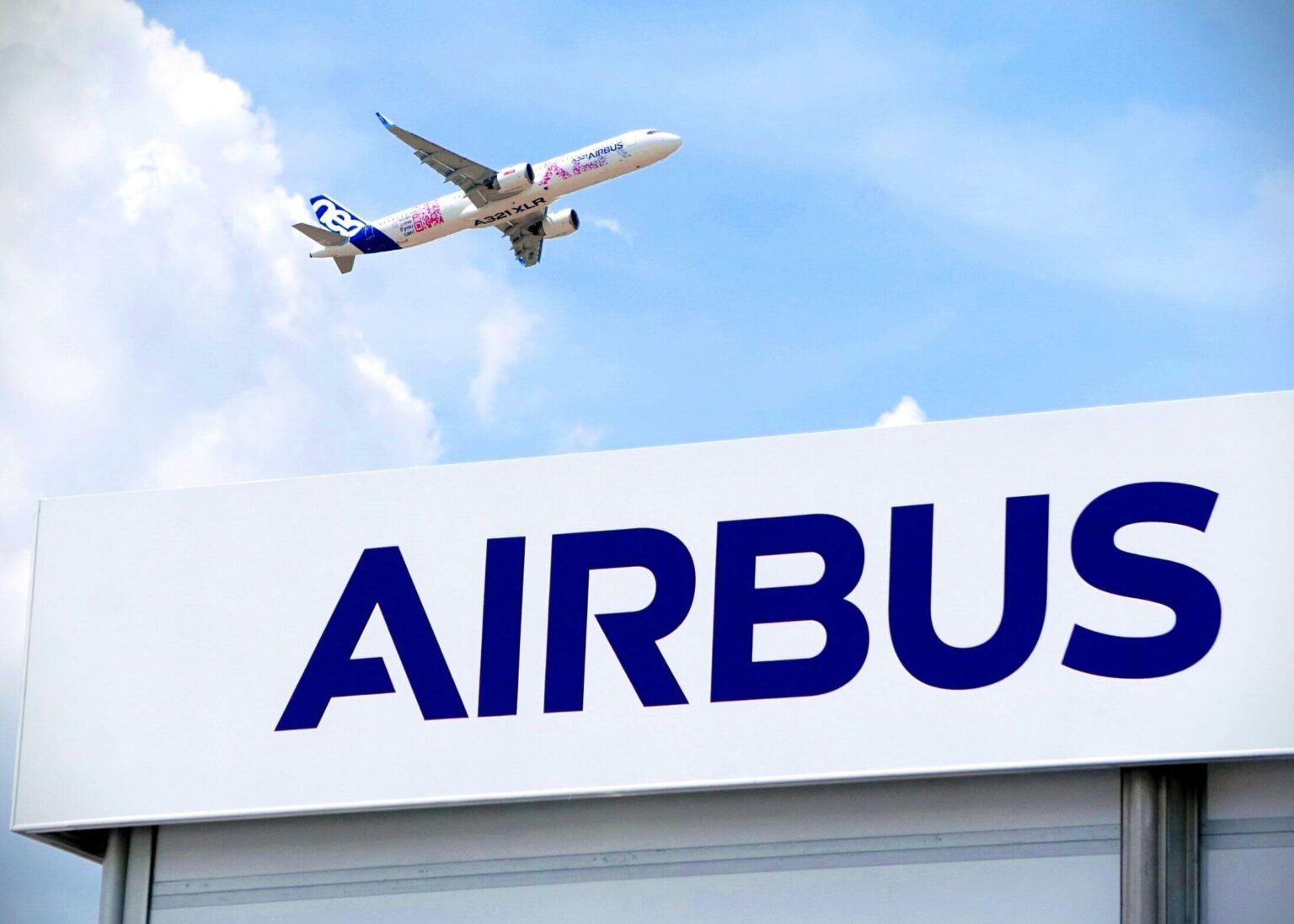 Airbus Partners with Kratos to Deploy Valkyrie Combat Drones Across ...