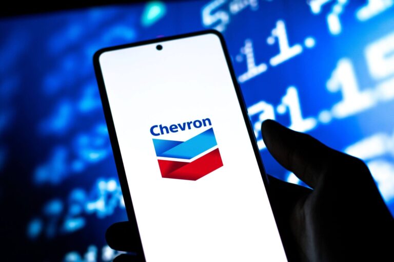 Chevron (CVX) Stock Surges Past $191 Following BofA's Bullish $206 ...