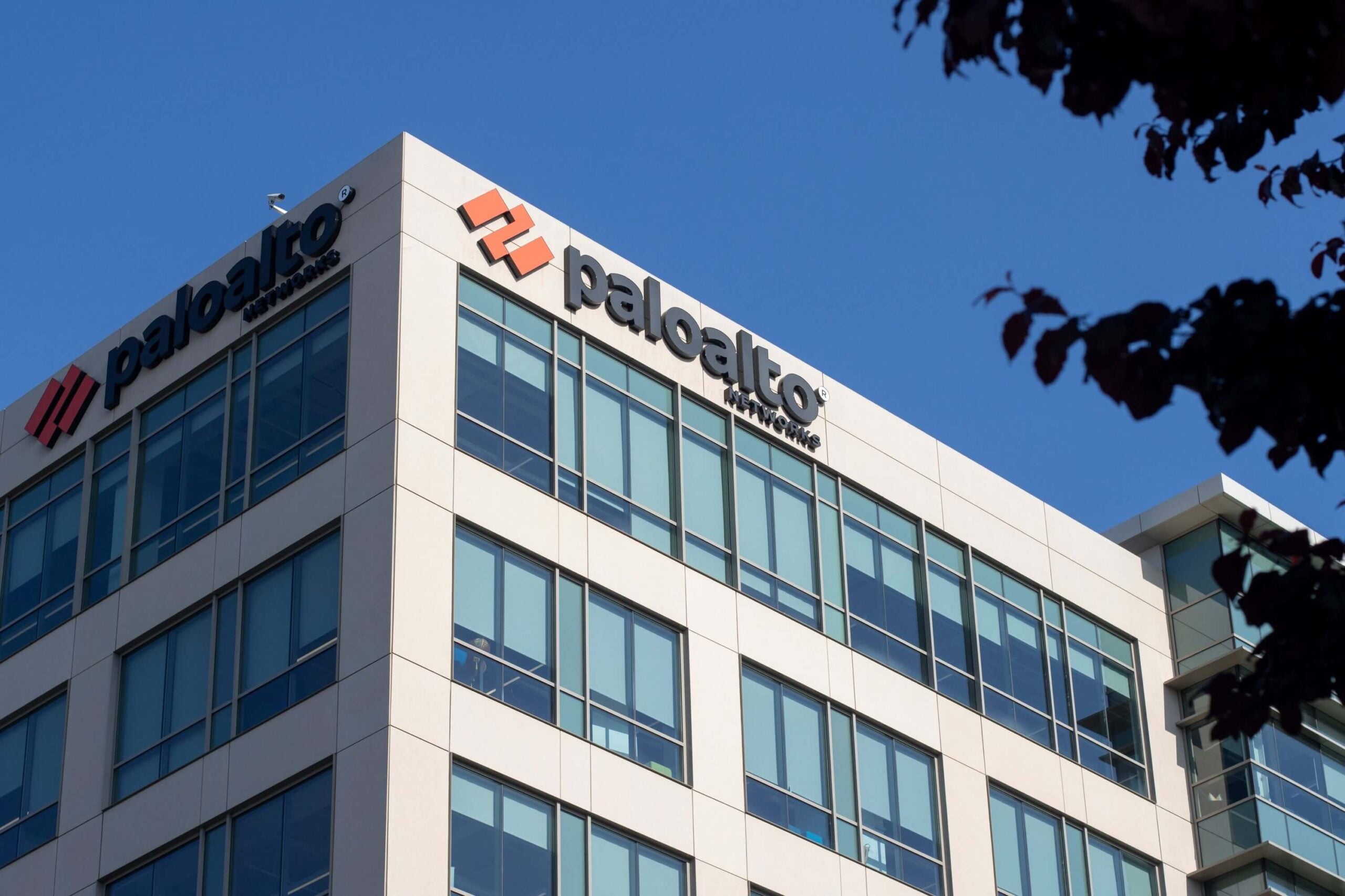 Palo Alto Networks (PANW) Stock: Wall Street Upgrades While Executives ...